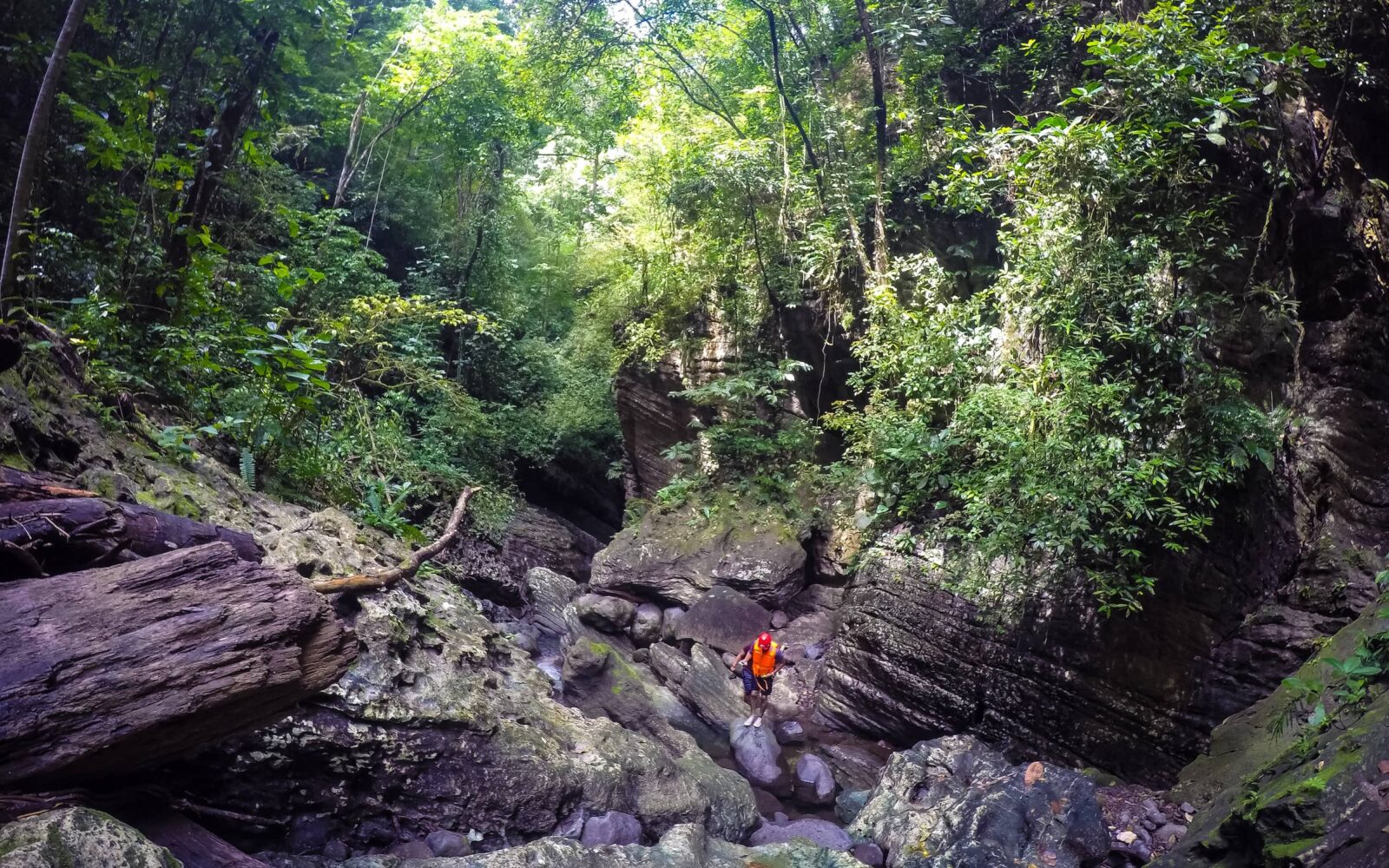 Lago Bayano Cave: Panama's best kept secret - Around The Globe.me