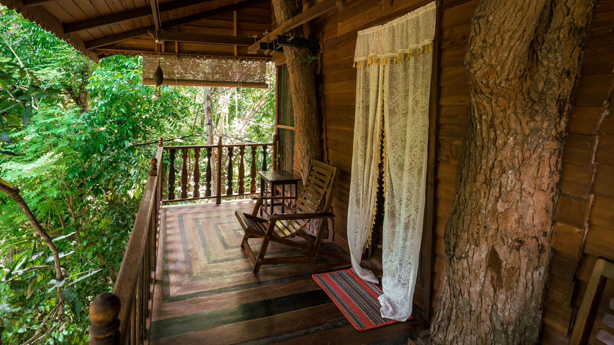 Staying in a Tree House in Midigama - The Flying Nomads